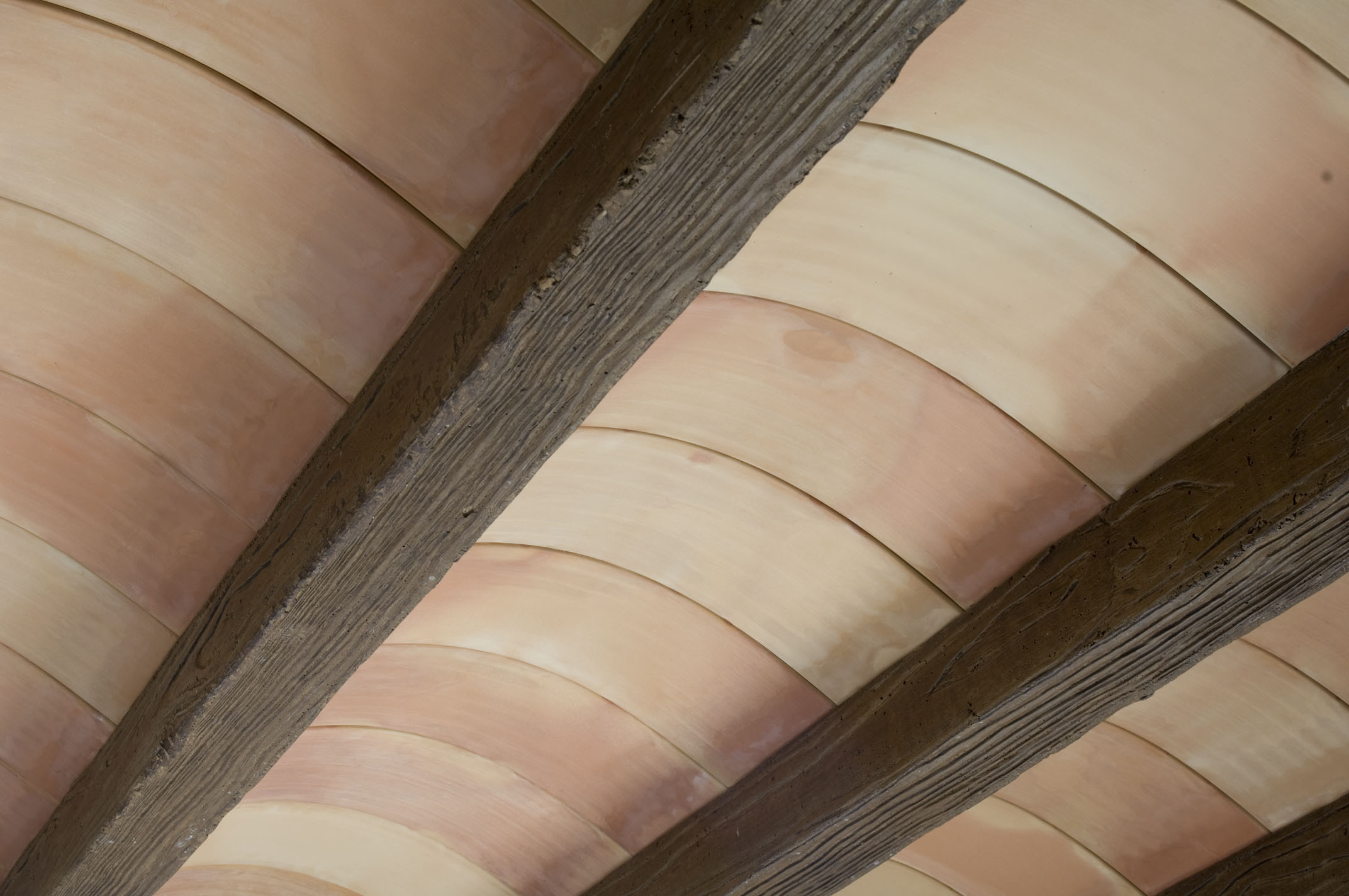 Revoltón cerámico curvo Mallorquín 60x23x2,5x9cm